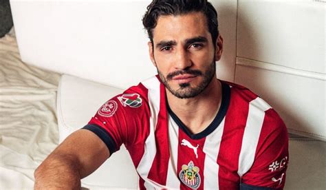 Chivas Presenta Su Playera Para La Temporada 2022 2023