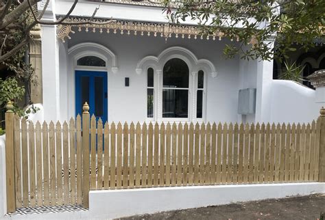 Picket Fences Natural Fencing