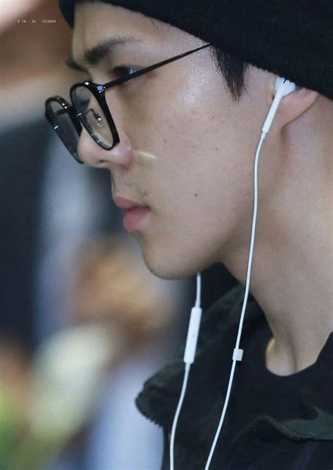 Chanyeol Sehun Hot Kyungsoo Exo Airport Male Models Poses Kim