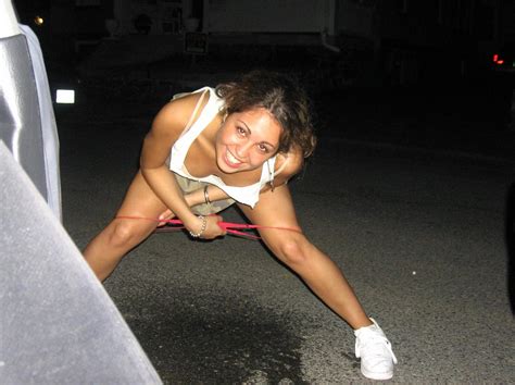Women Peeing Pics In Public Nude Photos