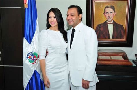 Abel Martínez y Nahiony Reyes esperan a su primogénito