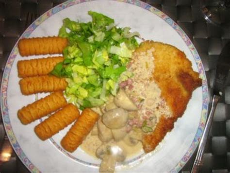 Schnitzel mit Champignon Rahmsoße und Kroketten Rezept kochbar de