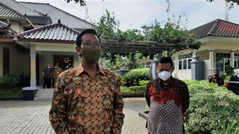 BREAKING NEWS SRI Sultan HB X Pastikan PKL Malioboro Akan Direlokasi