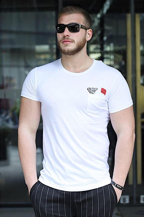 Madmext Arma Detaylı Beyaz Tişört 3037