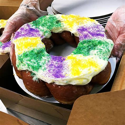 Dutch Monkey Doughnuts Giant Doughnut King Cake Kit