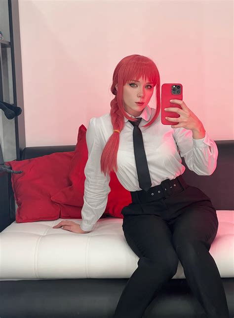 Makima Cosplay By Sweetiefox Self Rcsmanime