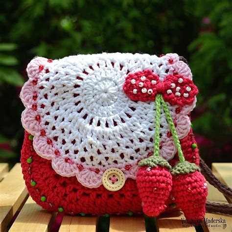 Ravelry Strawberry Purse Pattern By Vendula Maderska