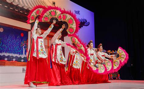 Hanbok Batik Fashion Show 2021 ONE EVENT