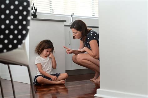 cocodrilo Bebé profundamente no perder los nervios con los hijos