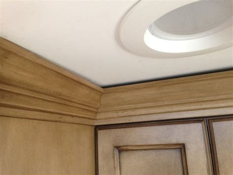 How To Fix Gap Between Ceiling And Kitchen Crown Molding