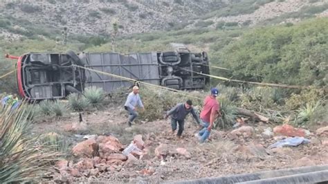 Autobús cae a barranco en San Luis Potosí reportan 10 muertos