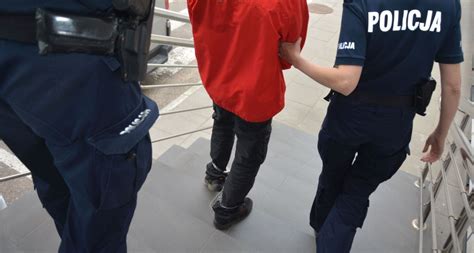 Policjanci zatrzymali 3 poszukiwanych Aktualności KMP Suwałki