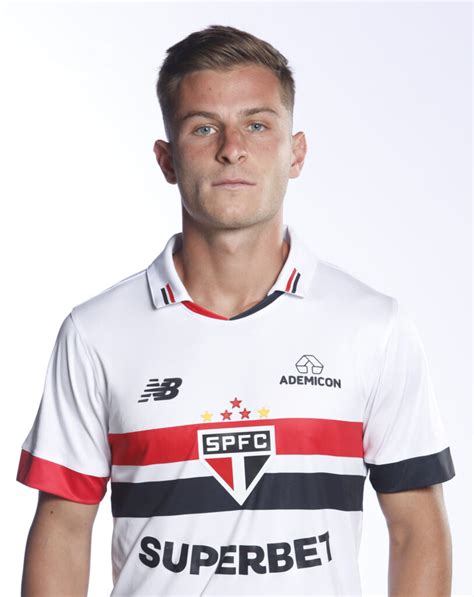 Confira a provável escalação do São Paulo para a estreia na Copa do