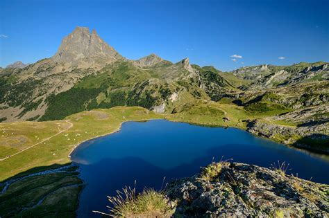 Tiefblick Auf Lac Roumassot Und Pic Du Bild Kaufen 71343151