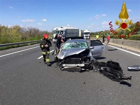 Incidente A Ieri A Grave Incidente Tra Orvieto E Fabro Morti Padre