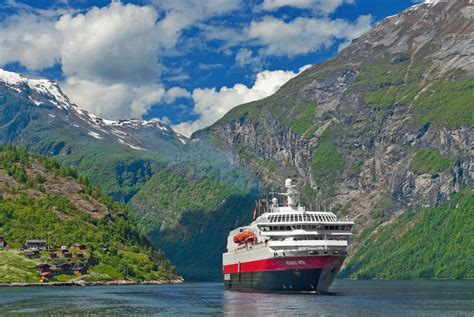 Circuit Norvège Croisière BergenKirkenes au départ de Norvège restante
