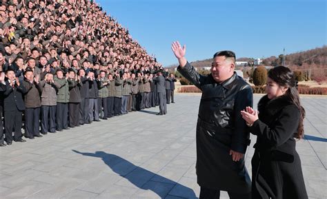 Kim Jong Uns Precious Daughter Reappears In North Korea Heats Up
