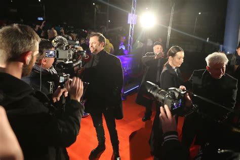 Ve Kolep Premi Ra Filmu Vojna Policajtov Rytmus Prekvapil Jeho Ruku