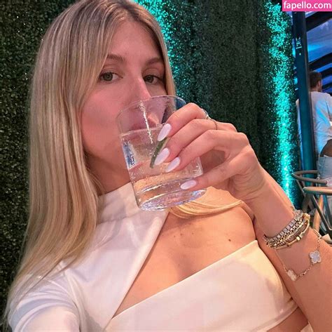 Eugenie Bouchard Genie Geniebouchard Nude Leaked Photo 132 Fapello