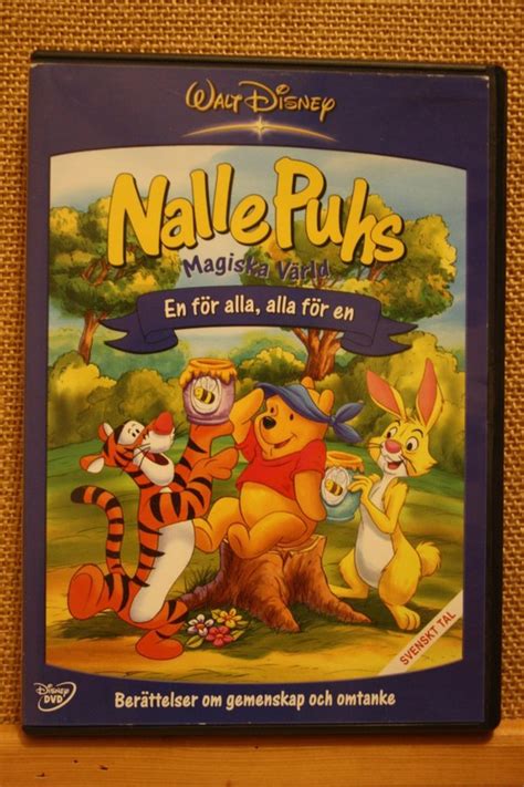 Se produkter som liknar Nalle Puhs magiska värld En på Tradera