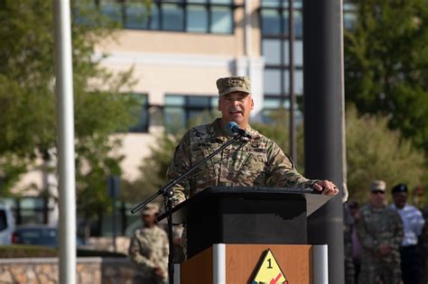 1st Armored Division Fort Bliss Welcome New Commander Article The