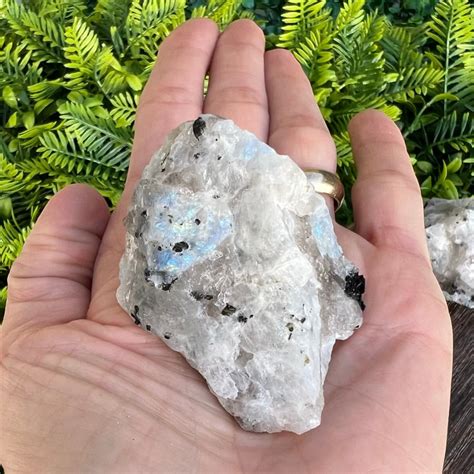 PEDRA DA LUA BRUTA INDIANA G 130 180gr Cristais e Acessórios