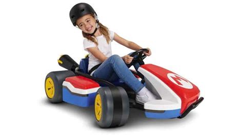 Vas a querer comprarte este kart eléctrico inspirado en Mario Kart