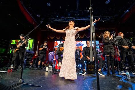 Noche mágica en Miami Mimy Succar y Tony Succar presentan su álbum en