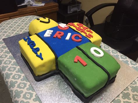 My Sons Roblox Birthday Cake Made With His Roblox Character He Loved