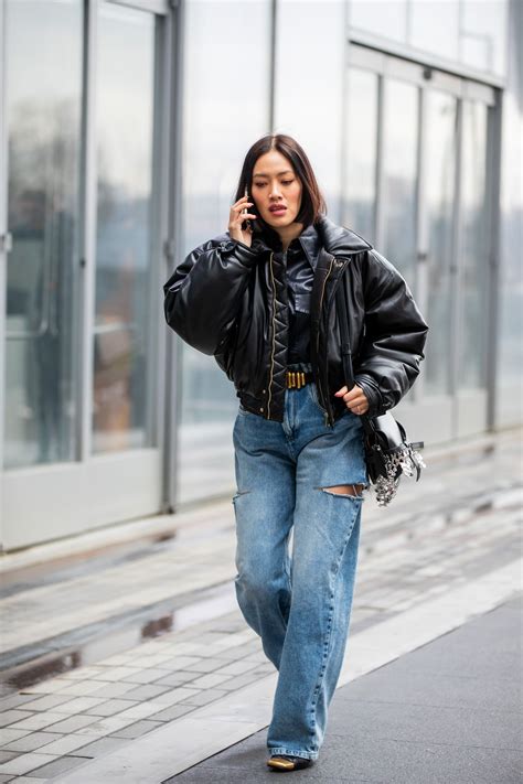 How To Style Baggy Jeans In