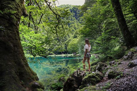 Le Lac De Bethmale Dans Le Couserans Paradis Des Promeneurs Et Des