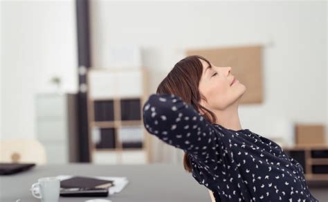 Cómo evitar el presentismo laboral y qué es