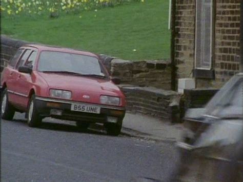 IMCDb Org 1985 Ford Sierra Estate 1 6 L MkI In The Beiderbecke Tapes