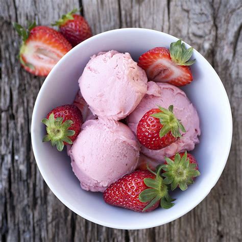Recette glace à la fraise maison sans sorbetière facile rapide