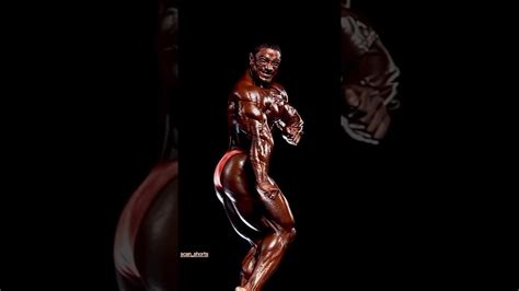 The Beast Roelly Winklaar Flex His Body Fitnessmodel Motivation