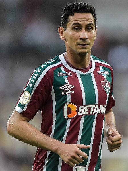 Fluminense anuncia renovação PH Ganso até dezembro de 2025