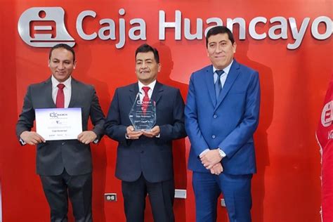 Caja Huancayo Es La CMAC Con Mejor Experiencia Del Cliente En El