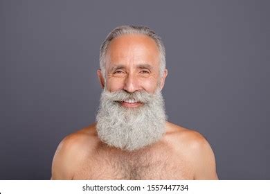 Photo Serious Confident Naked Old Man库存照片1557447614 Shutterstock