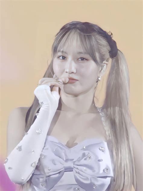 Momo Pics On Twitter I Can T Stand Her Beauty Momo Https T Co