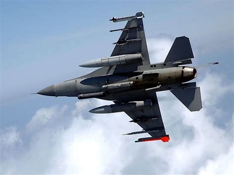 F 16 Fighter Jet Wallpapers Wallpapers Screensavers