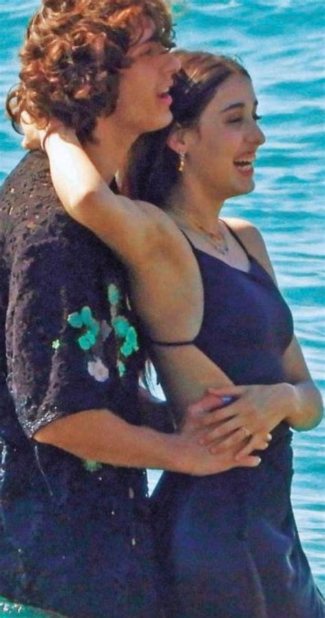 Pin Di Giulia Capaldi Su Salvataggi Rapidi Coppie Carine Foto Di