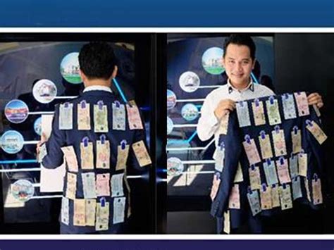 Sự thật trần trụi đằng sau video thanh niên dán tiền khắp người mời lấy