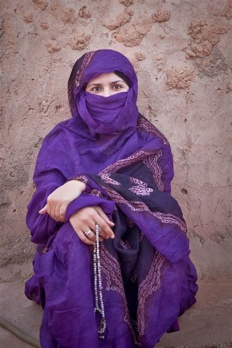 Habits Traditionnels Marocains Sahraoui Voyage D Sert Maroc