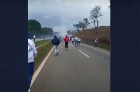 Emboscada E Briga De Torcedores Do Palmeiras E Cruzeiro Deixam Feridos