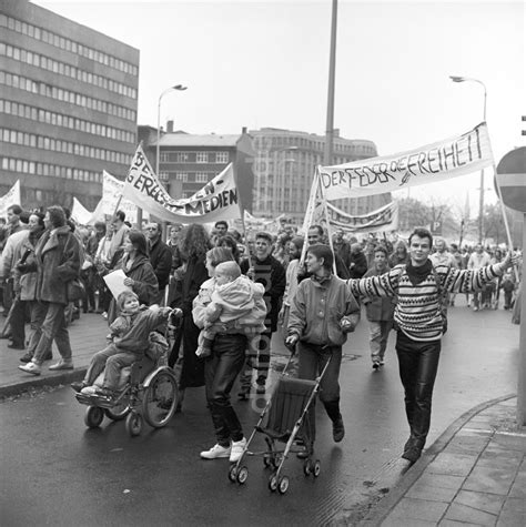DDR Bildarchiv Berlin Legendäre Großdemonstration zur Reformation