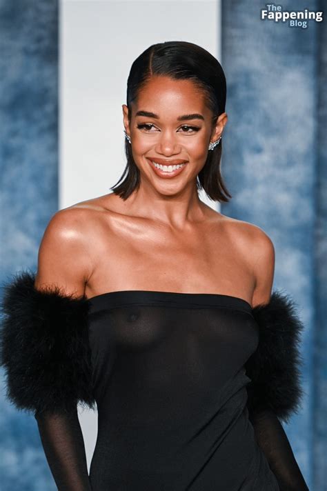 Laura Harrier Flashes Her Nude Tits At The Vanity Fair Oscar Party