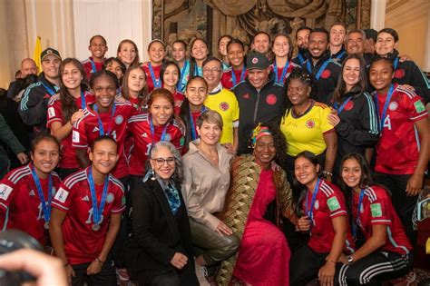 LAS JUGADORAS DE LA SELECCIÓN COLOMBIA SUB 17 RECIBIERON 25 MILLONES DE