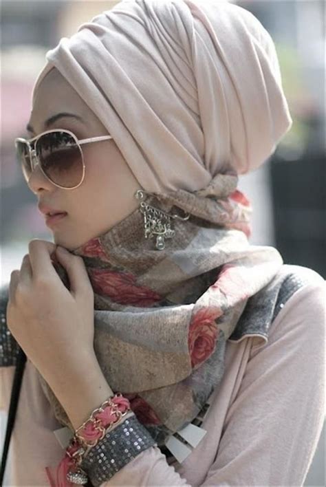 Top Winter Hijab Styles With Tutorials Stay Warm Stylish