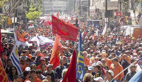 El PIT CNT realizará más movilizaciones en defensa del salario entre