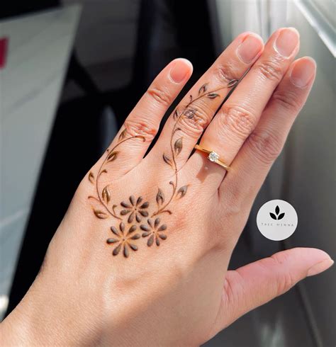 30 Stylish And Elegant Finger Mehndi Designs Artofit
